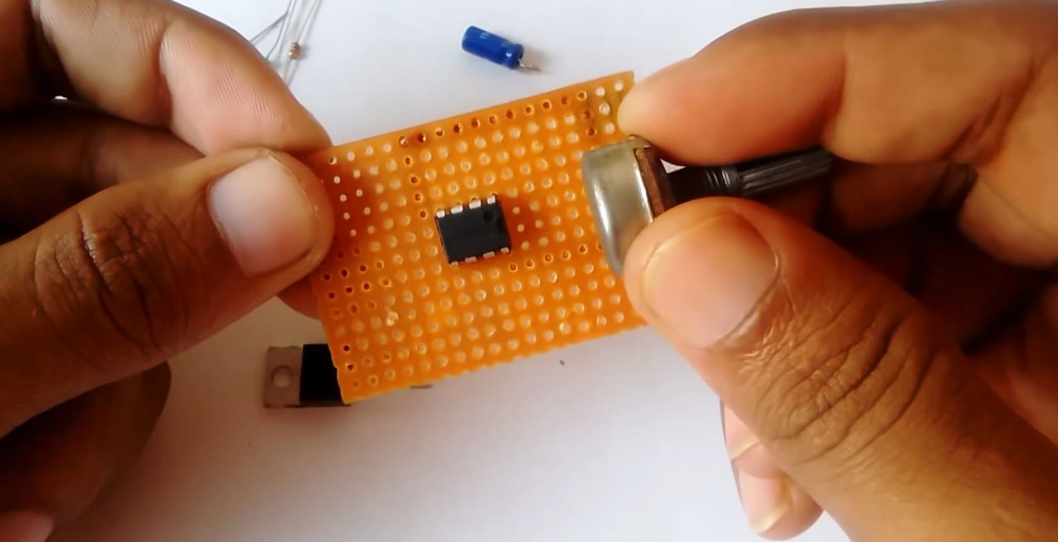 Pulse Width Modulation (PWM) Signal Generator Using LM358 Op-Amp IC
