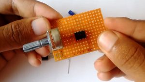 Pulse Width Modulation (PWM) Signal Generator Using LM358 Op-Amp IC